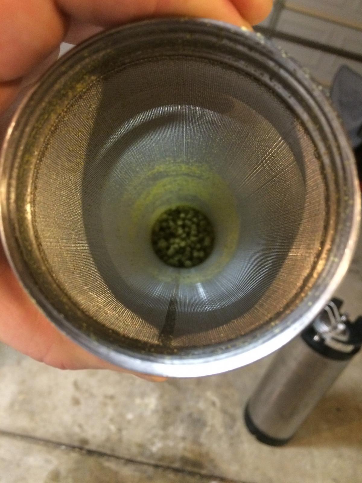 Corny Keg Dry Hop Filter Use - Better Hop Extraction? | Homebrew Talk ...